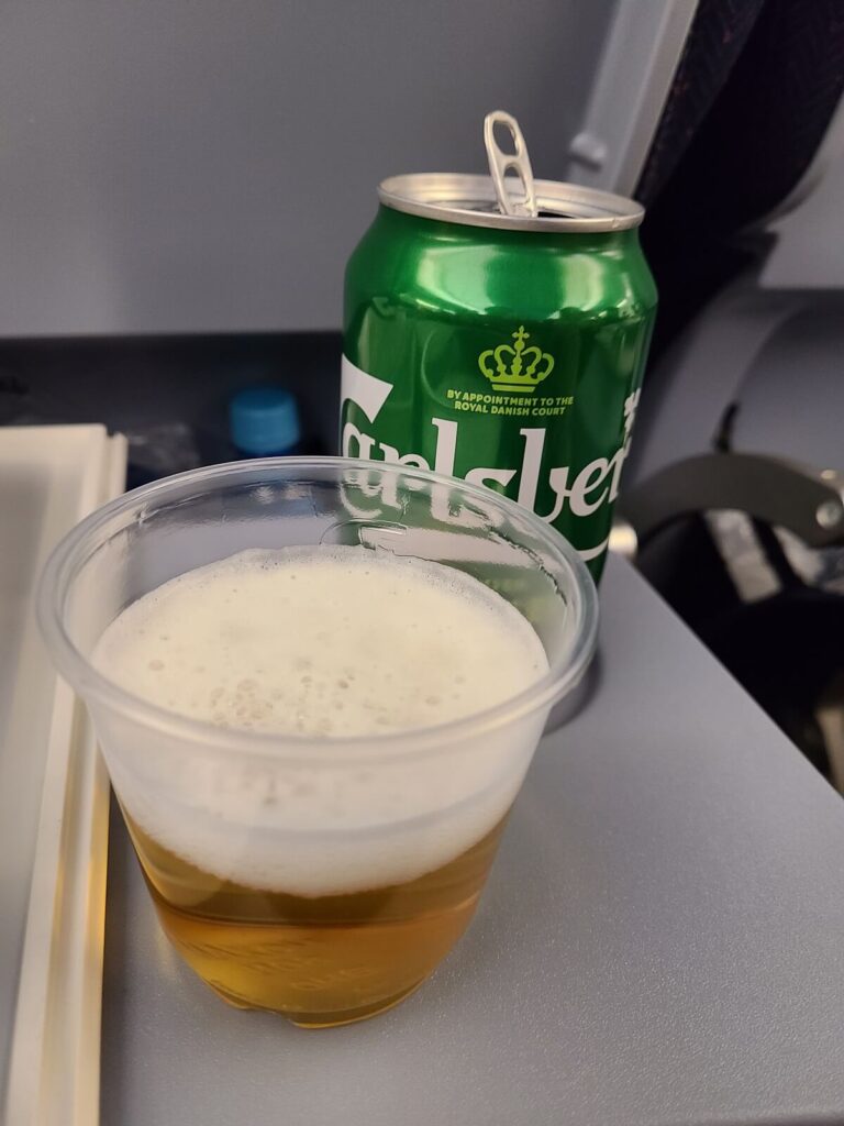 馬來西亞航空MH367、366台北TPE-吉隆坡KUL飛行紀錄[A332 & A333經濟艙] - 柏C的電影雜記