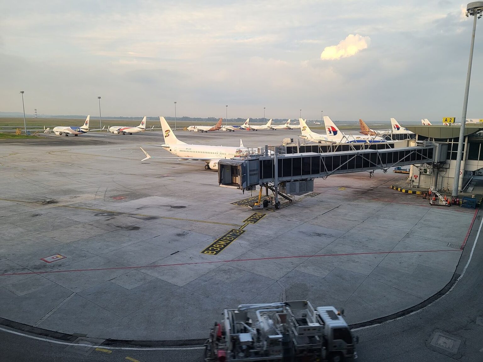 馬來西亞航空MH367、366台北TPE-吉隆坡KUL飛行紀錄[A332 & A333經濟艙] - 柏C的電影雜記