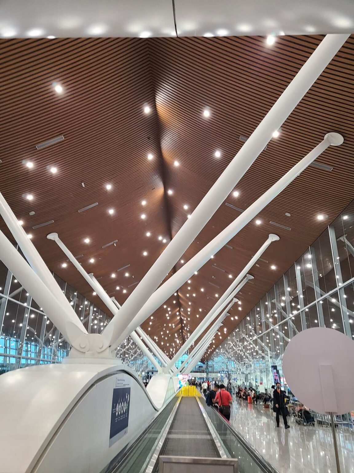 馬來西亞航空MH367、366台北TPE-吉隆坡KUL飛行紀錄[A332 & A333經濟艙] - 柏C的電影雜記