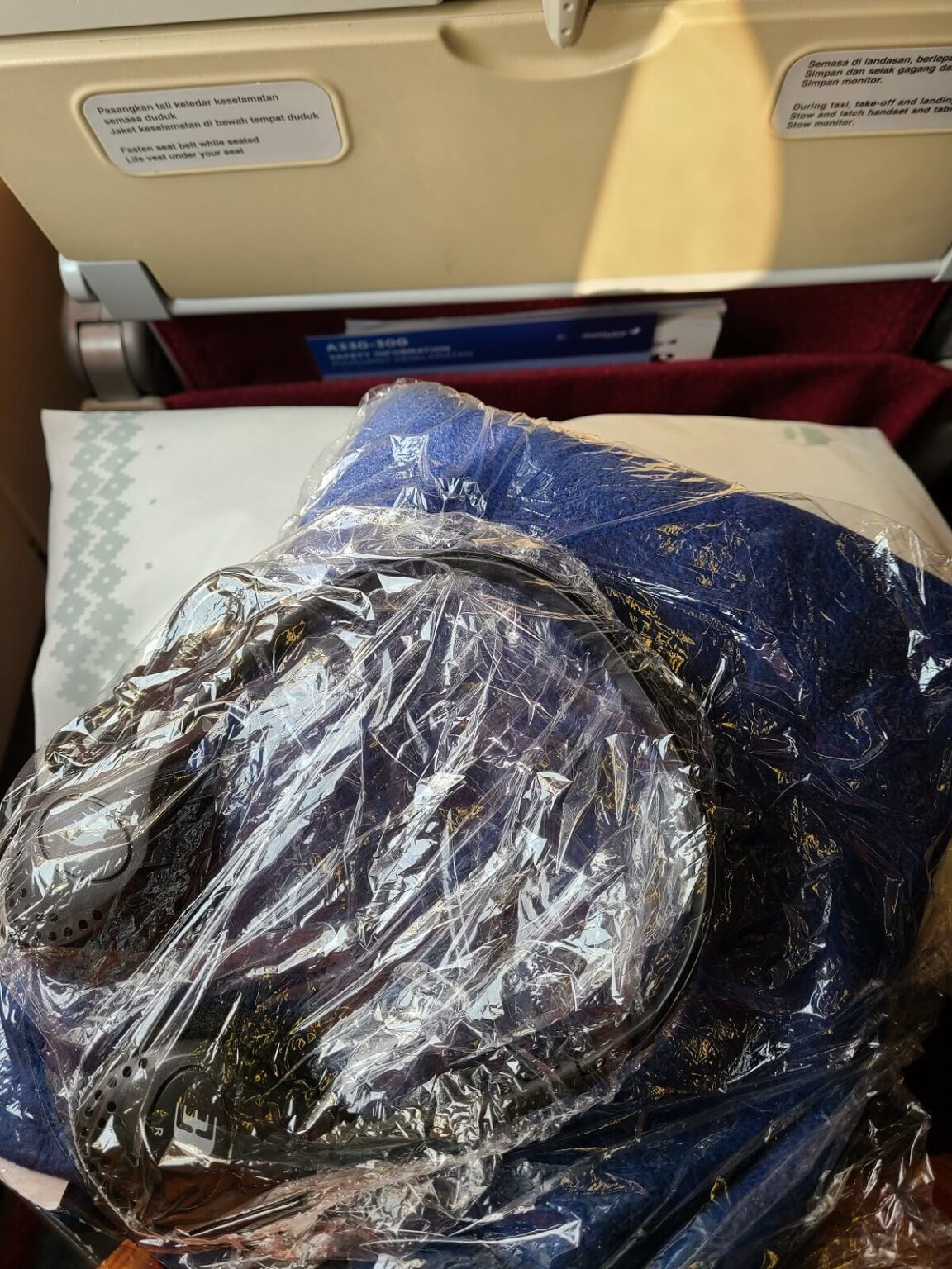 馬來西亞航空MH367、366台北TPE-吉隆坡KUL飛行紀錄[A332 & A333經濟艙] - 柏C的電影雜記