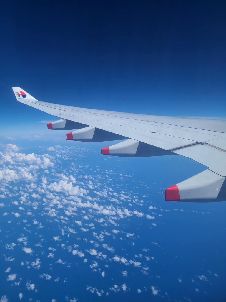 馬來西亞航空MH367、366台北TPE-吉隆坡KUL飛行紀錄[A332 & A333經濟艙] - 柏C的電影雜記