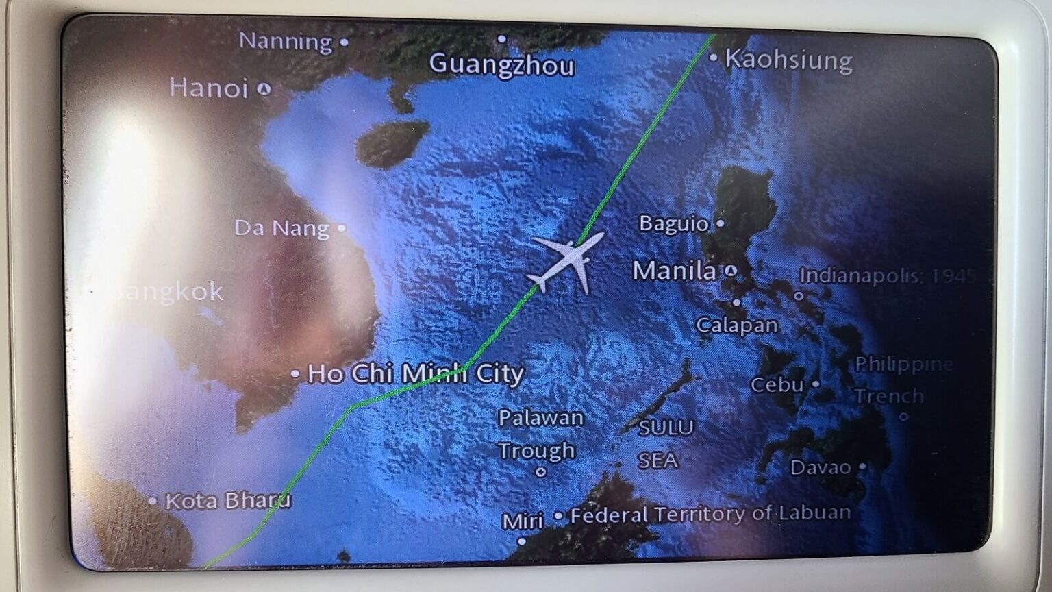 馬來西亞航空MH367、366台北TPE-吉隆坡KUL飛行紀錄[A332 & A333經濟艙] - 柏C的電影雜記